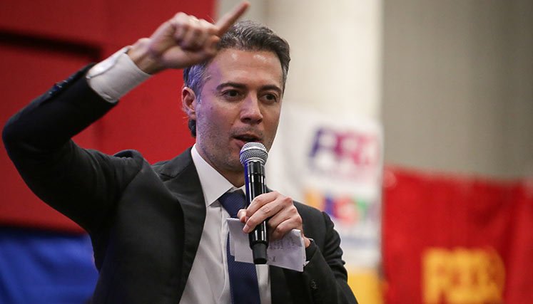 Daniel Quintero oficializa su participación en la consulta del Pacto ...